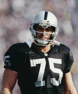 The Life And Career Of Howie Long (Story)