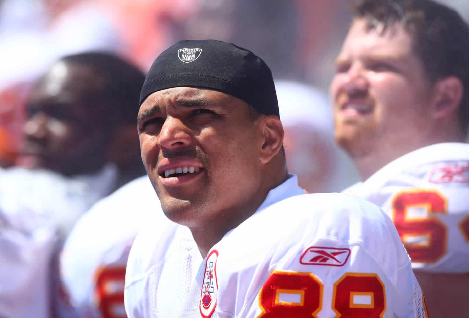 The Life And Career Of Tony Gonzalez (Story)