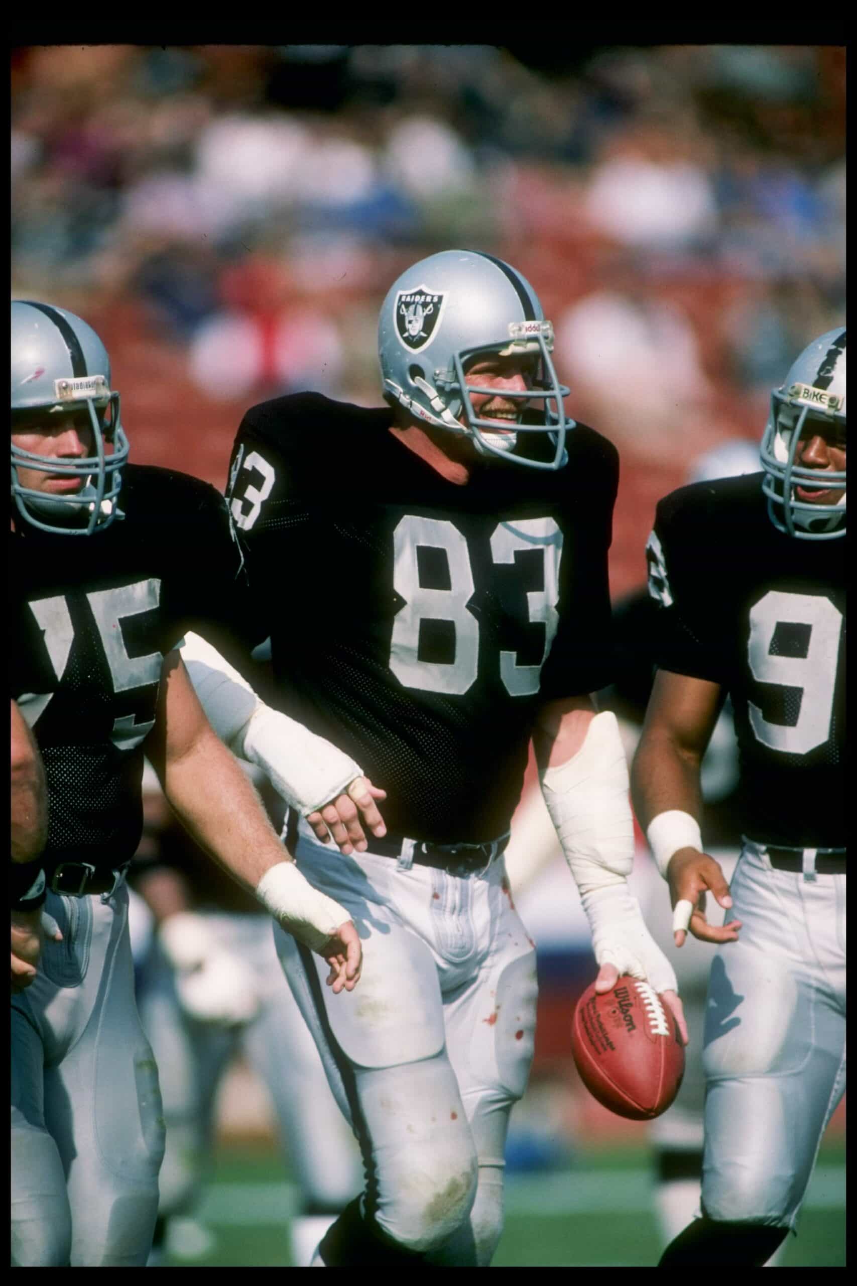 The Life And Career Of Ted Hendricks (Story)