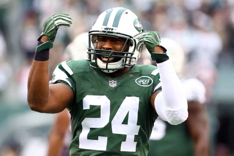The Life And Career Of Darrelle Revis (Story)